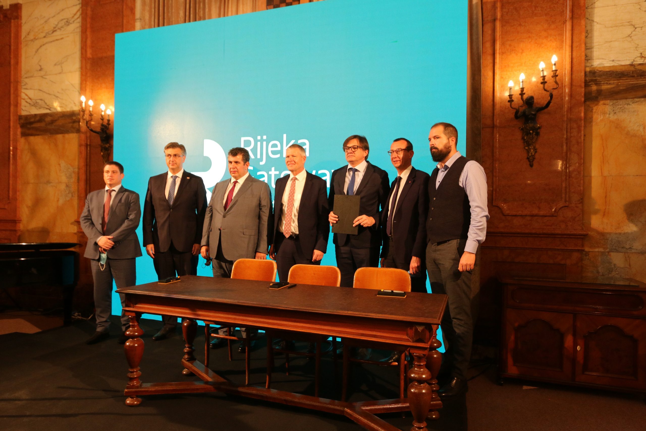 Potpisan ugovor o koncesiji za Zagreb Deep Sea Terminal - Prigoda.hr